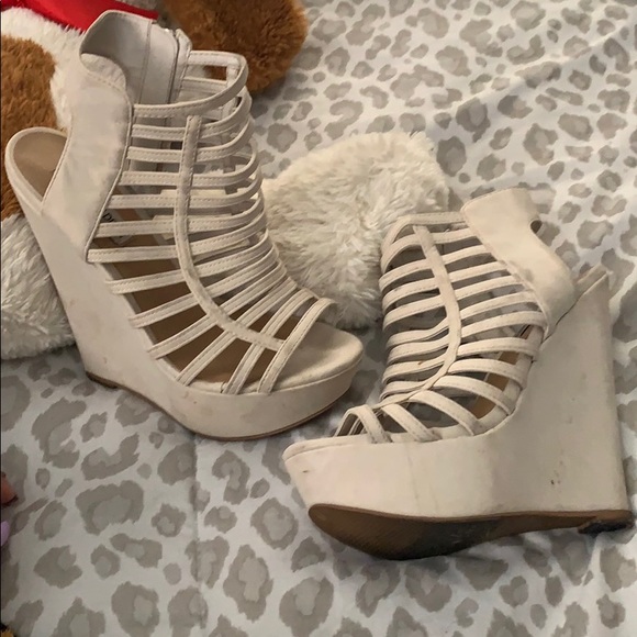 Steve Madden | Shoes | Cream Colored Wedges Steve Madden | Poshmark